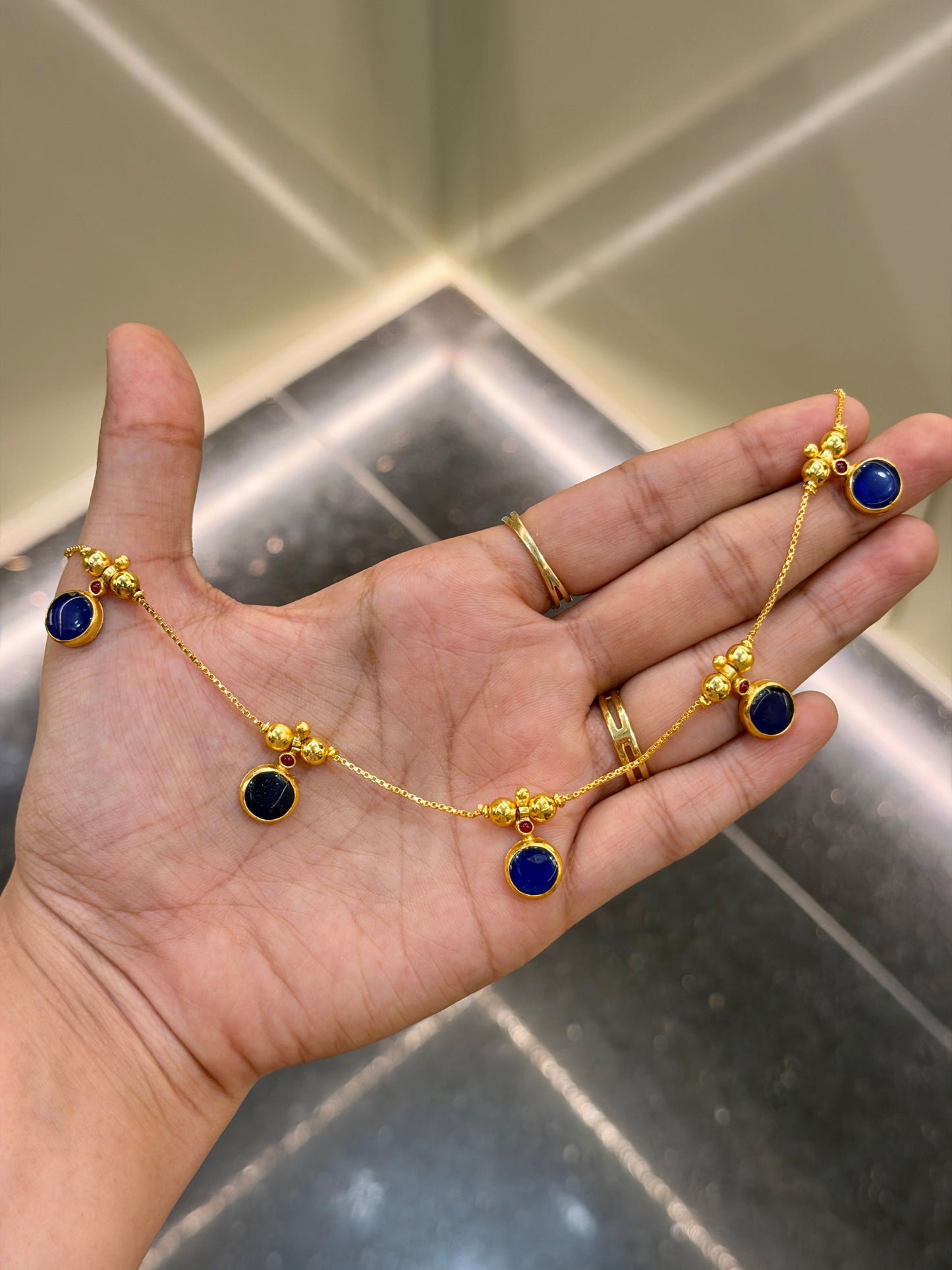 Double Sided Circle Palakka x Coin Chain – Ohbyozy