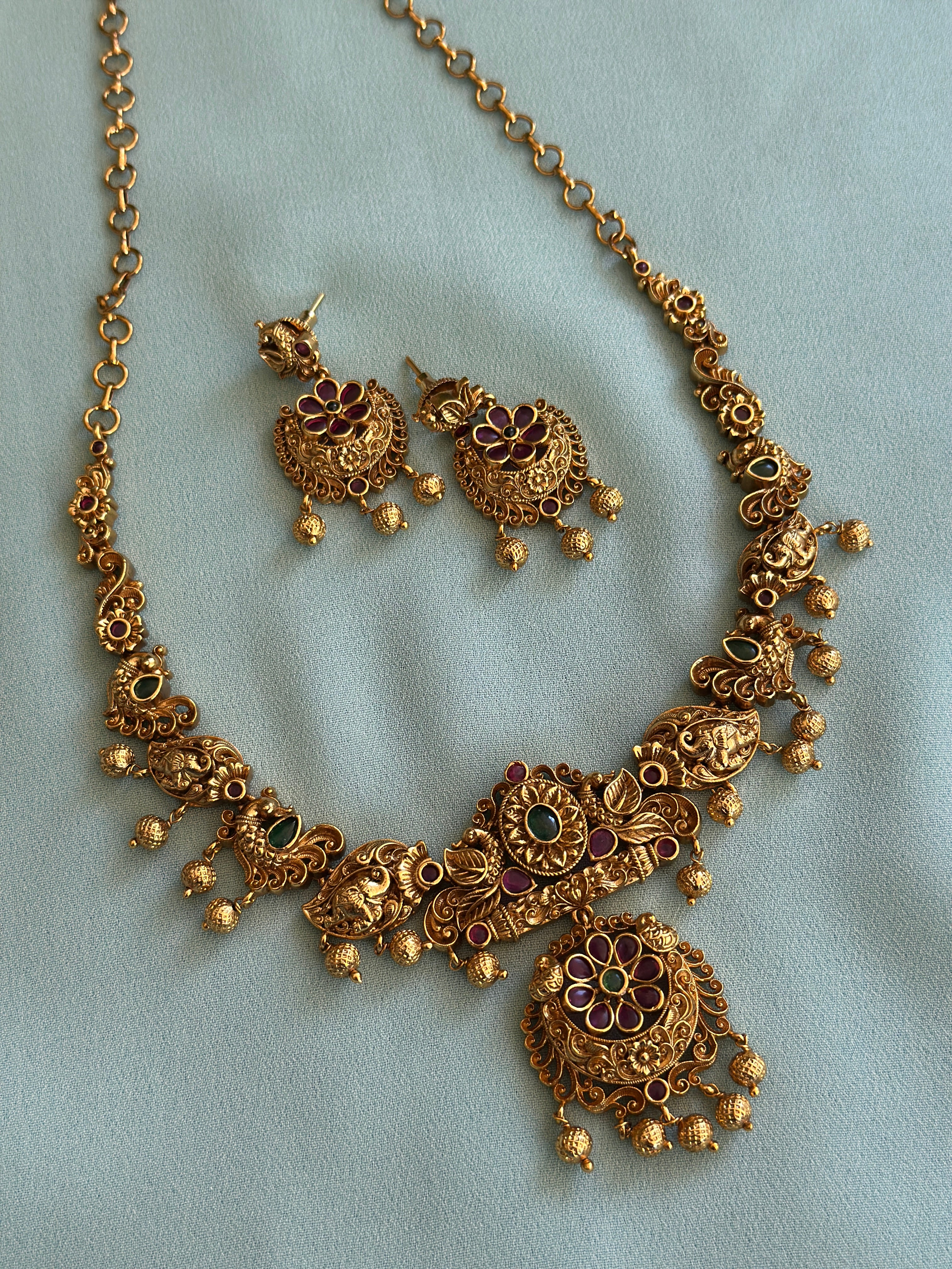 Ruby Flora Gold Replica – Ohbyozy